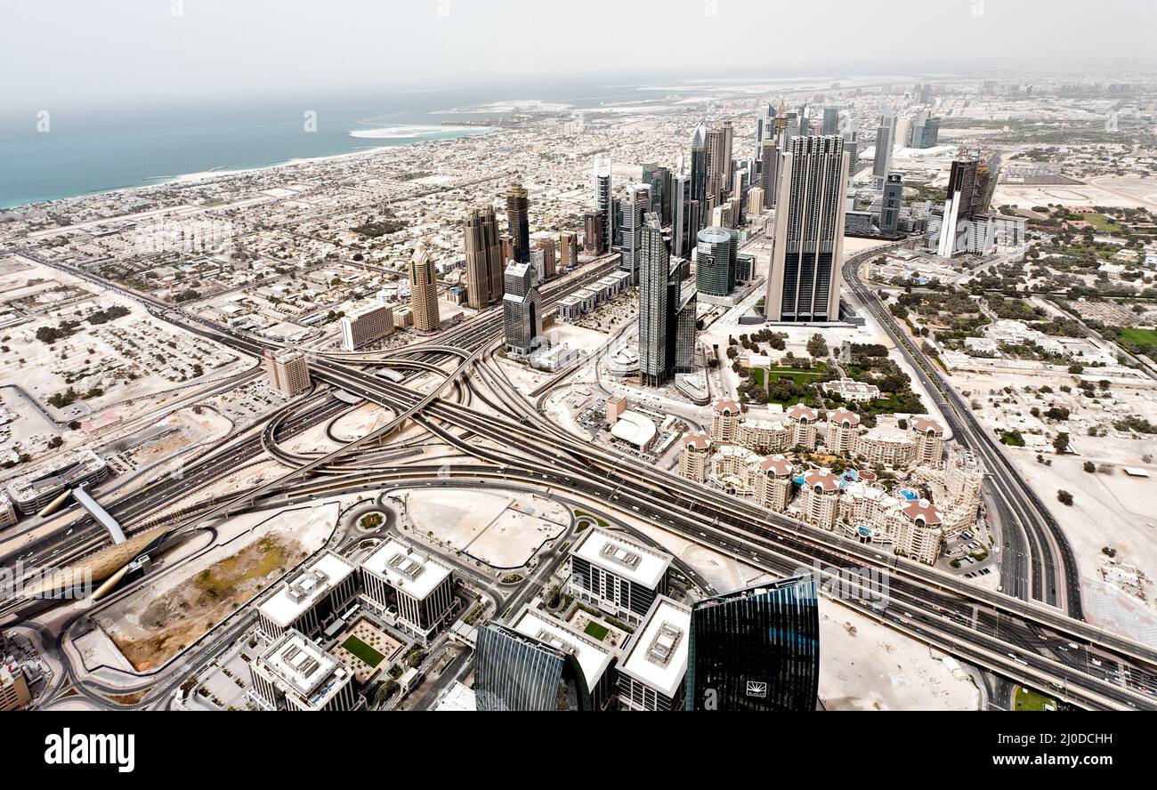 Dubai glass hi-res stock photography and images - Alamy