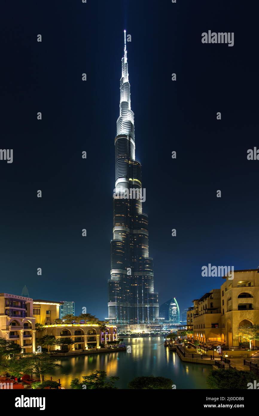 Famous place burj khalifa tower hi-res stock photography and images - Alamy