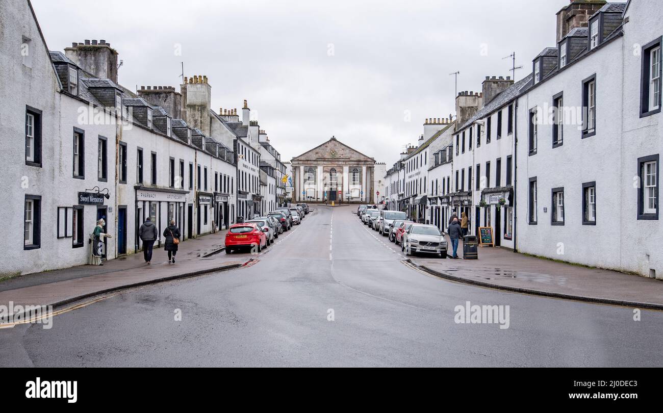 Inverarays main street the a83 hi-res stock photography and images - Alamy