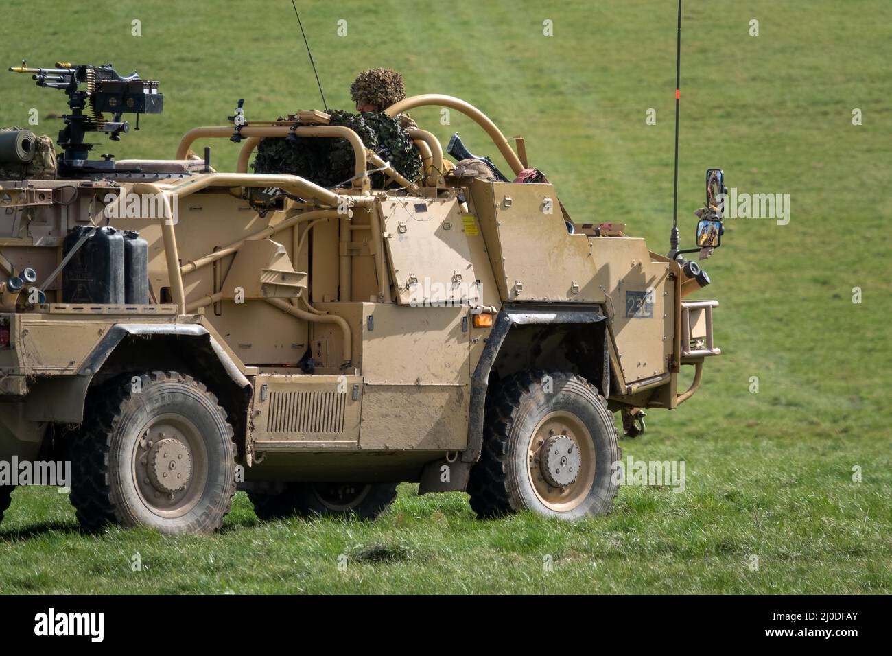 Russian reconnaissance tank russian armoured fighting vehicle hi-res ...