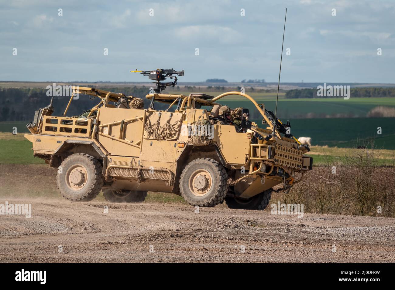 British army Supacat Jackal 4x4 rapid assault, fire support and ...