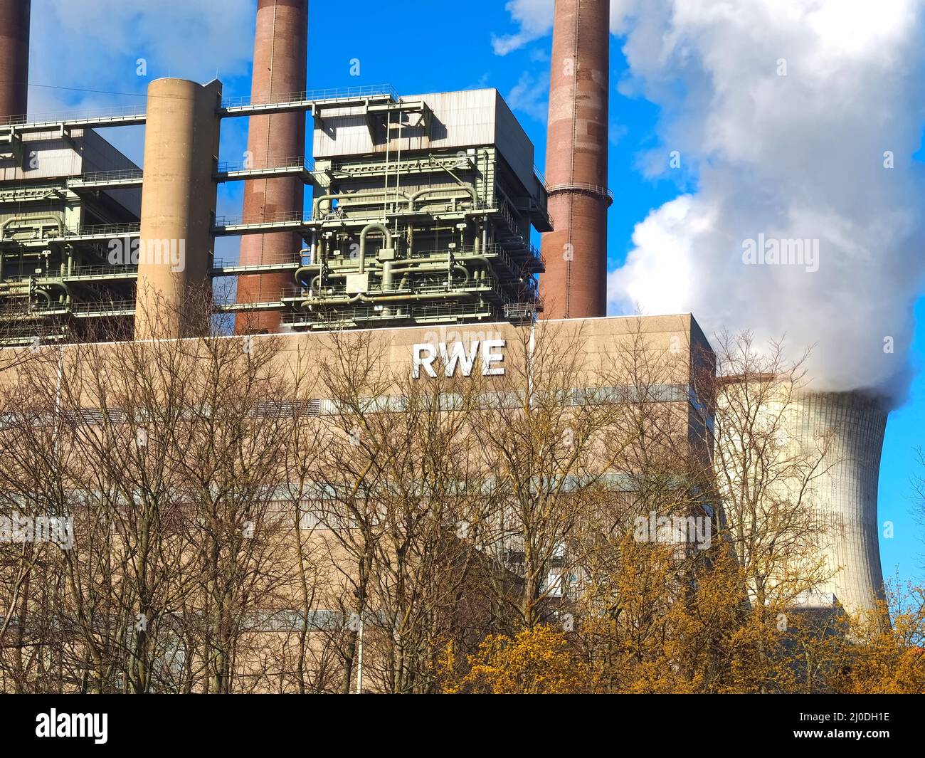 RWE Power lignite station pollutes carbon dioxide emissions in Neurath ...
