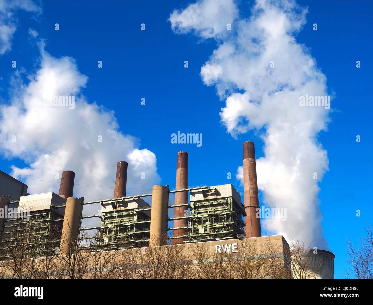 Modern brown coal power stations hi-res stock photography and images ...