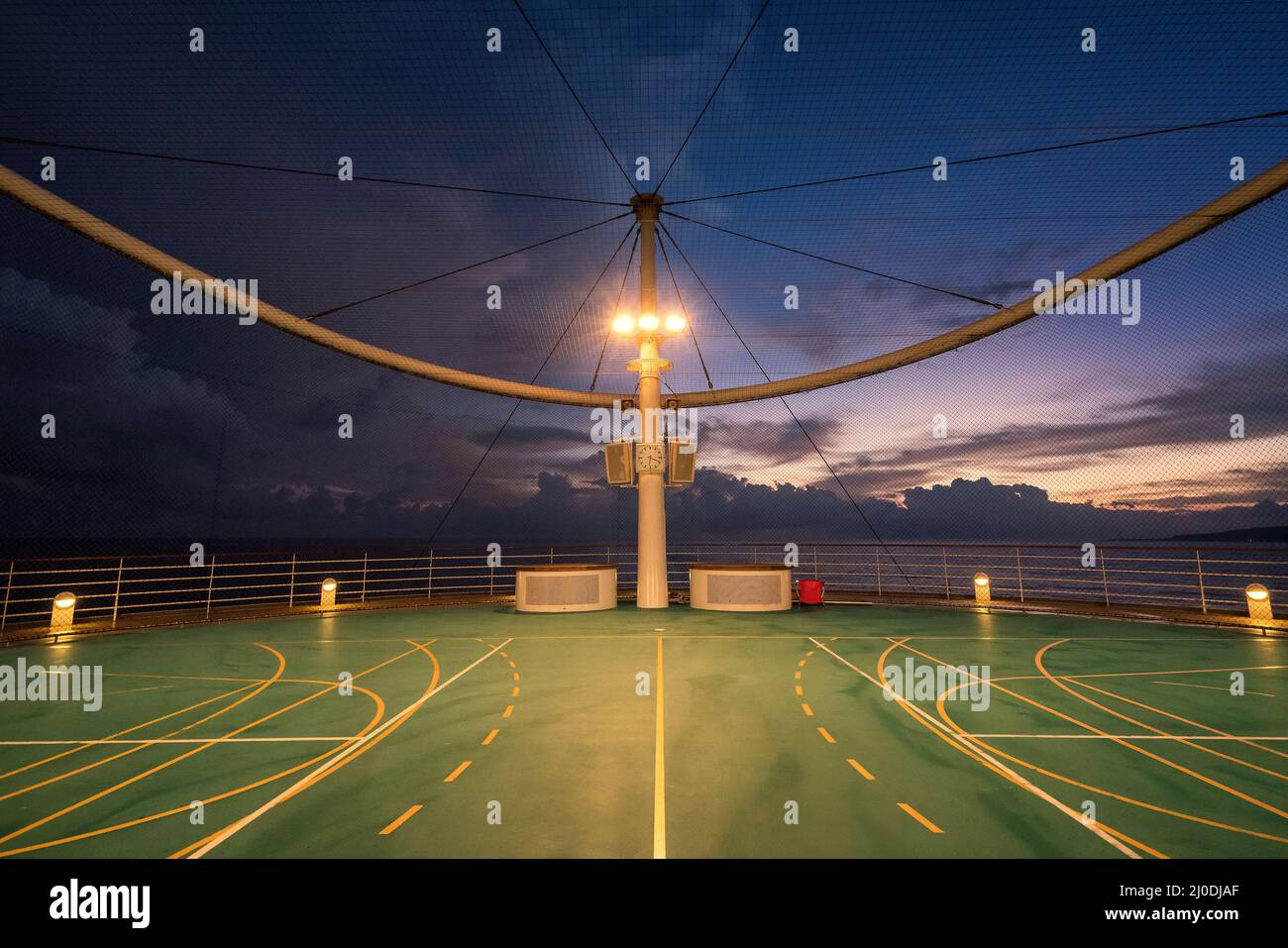 Relaxed way hi-res stock photography and images - Alamy