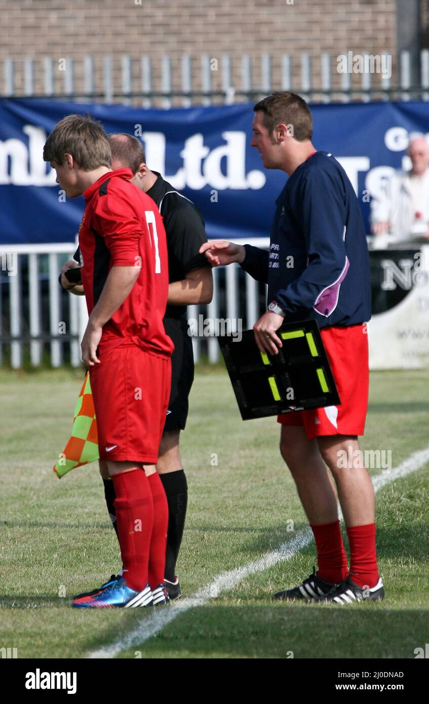 Footballer tracksuit hi-res stock photography and images - Alamy