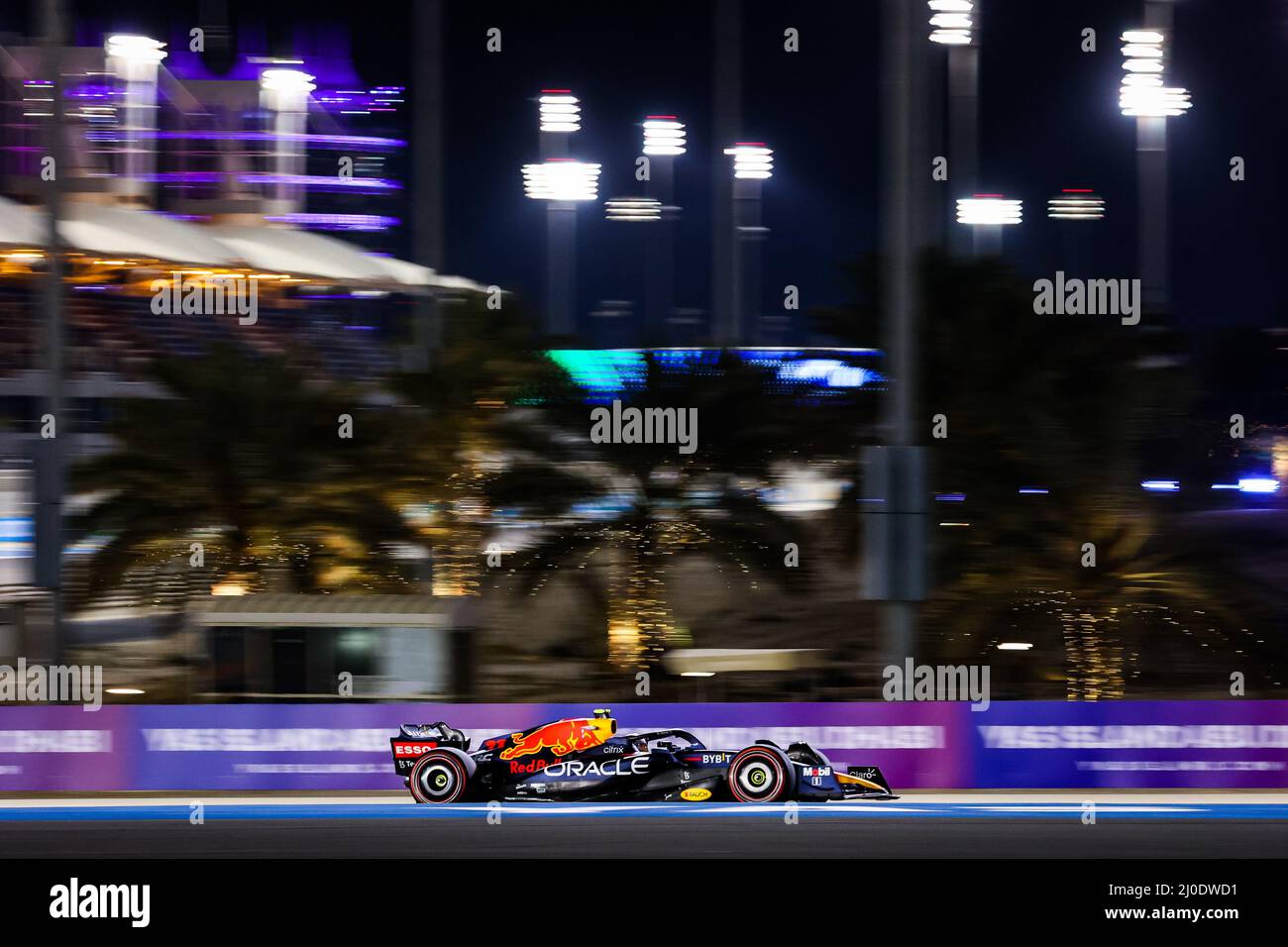 11 PEREZ Sergio (mex), Red Bull Racing RB18, action during the Formula 1 Gulf Air Bahrain Grand ...