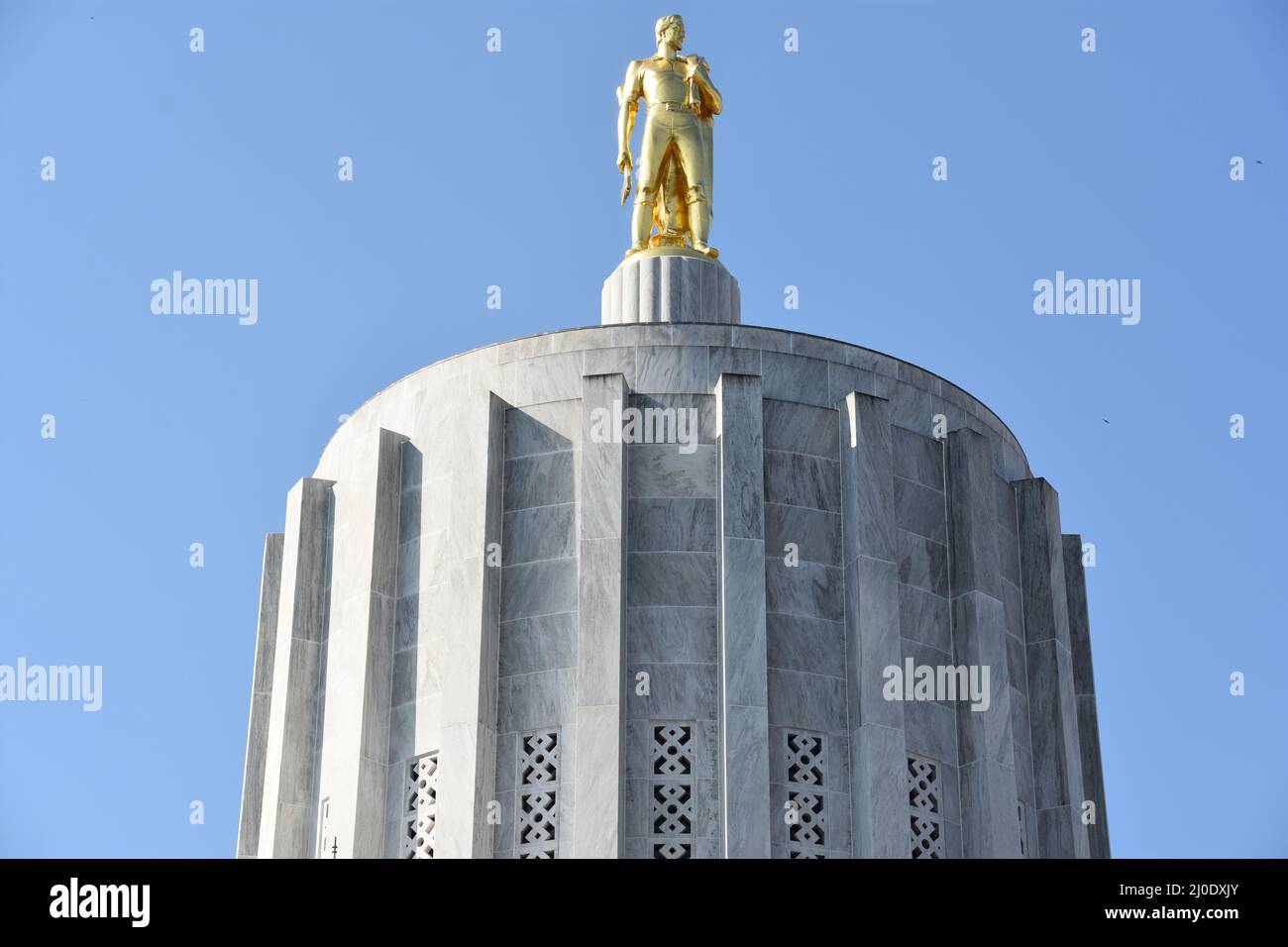 Oregon capitol gold hi-res stock photography and images - Alamy