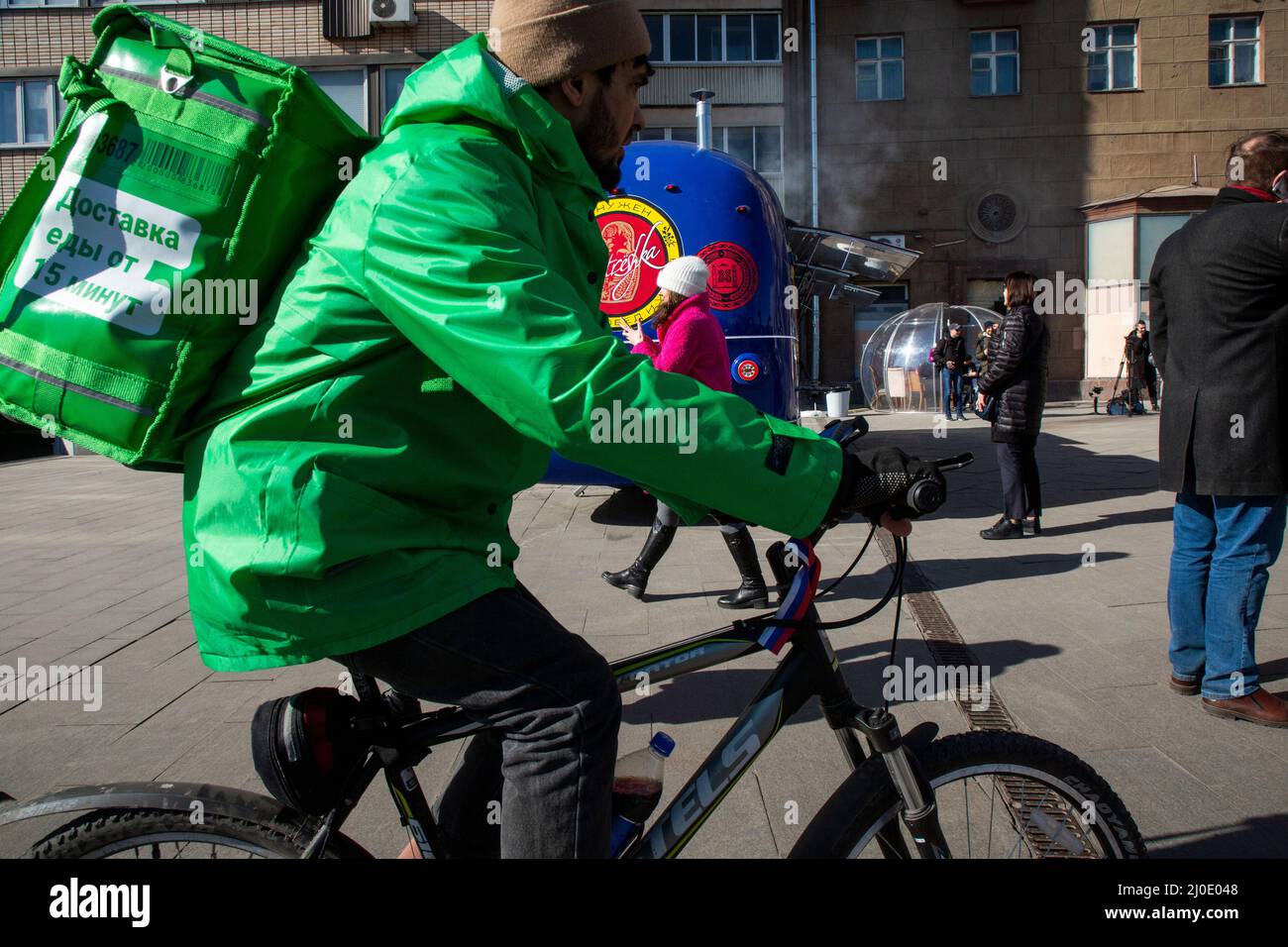 Moscow, Russia. 27th March, 2022. Couriers of popular food delivery ...