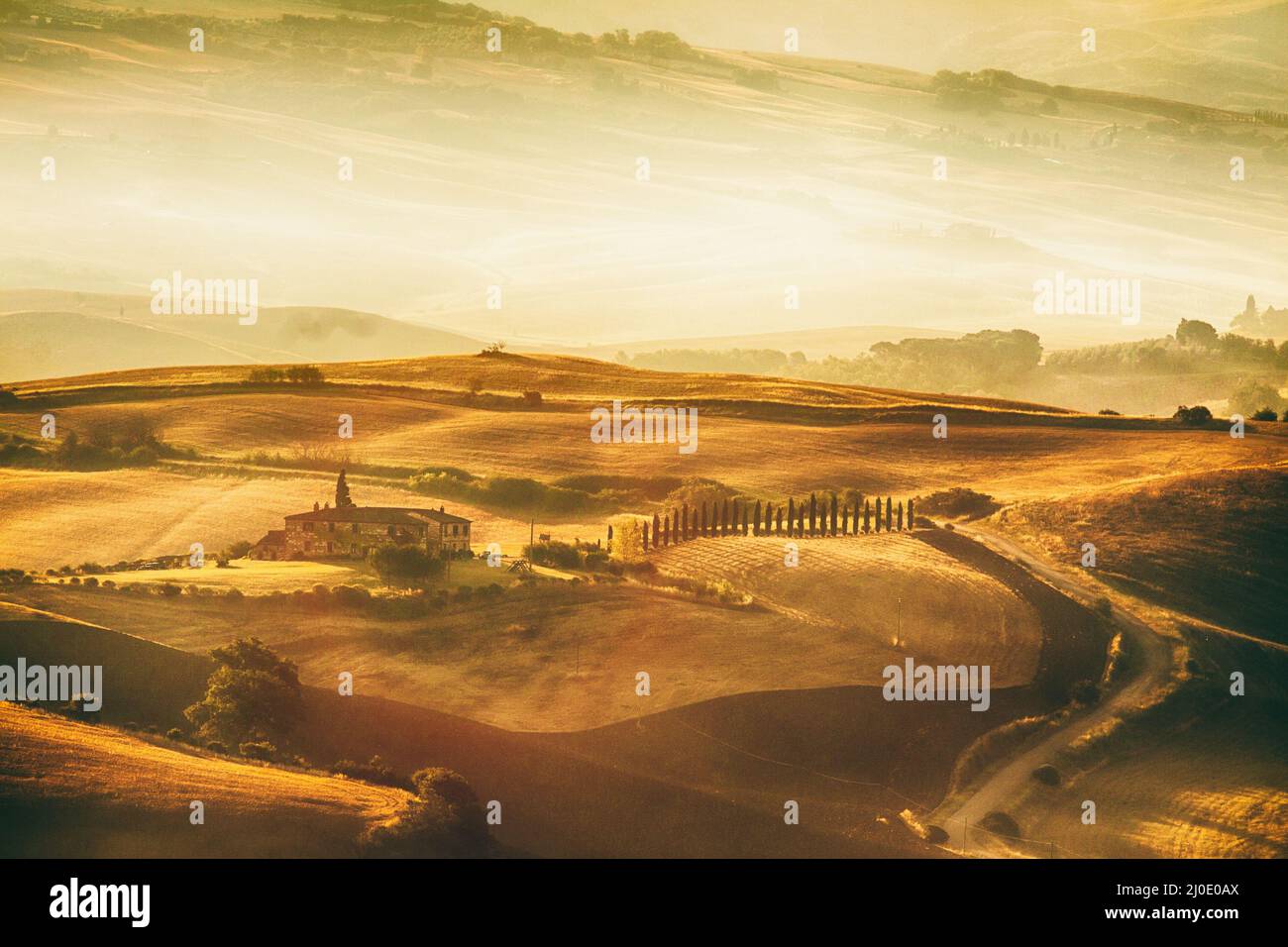 Scenic italian landscape hi-res stock photography and images - Alamy