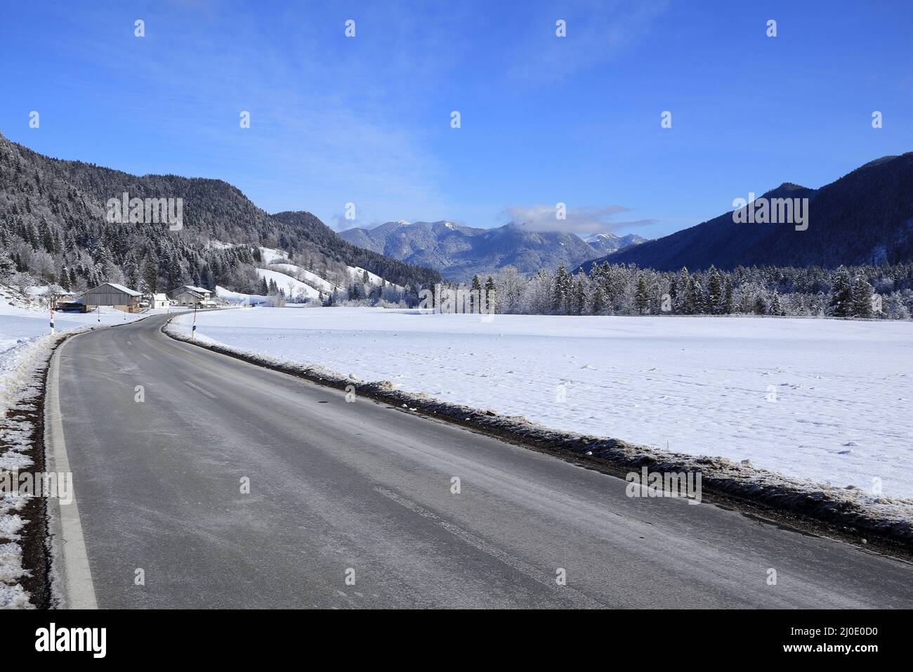 White snowstorm in empty winter hi-res stock photography and images - Alamy