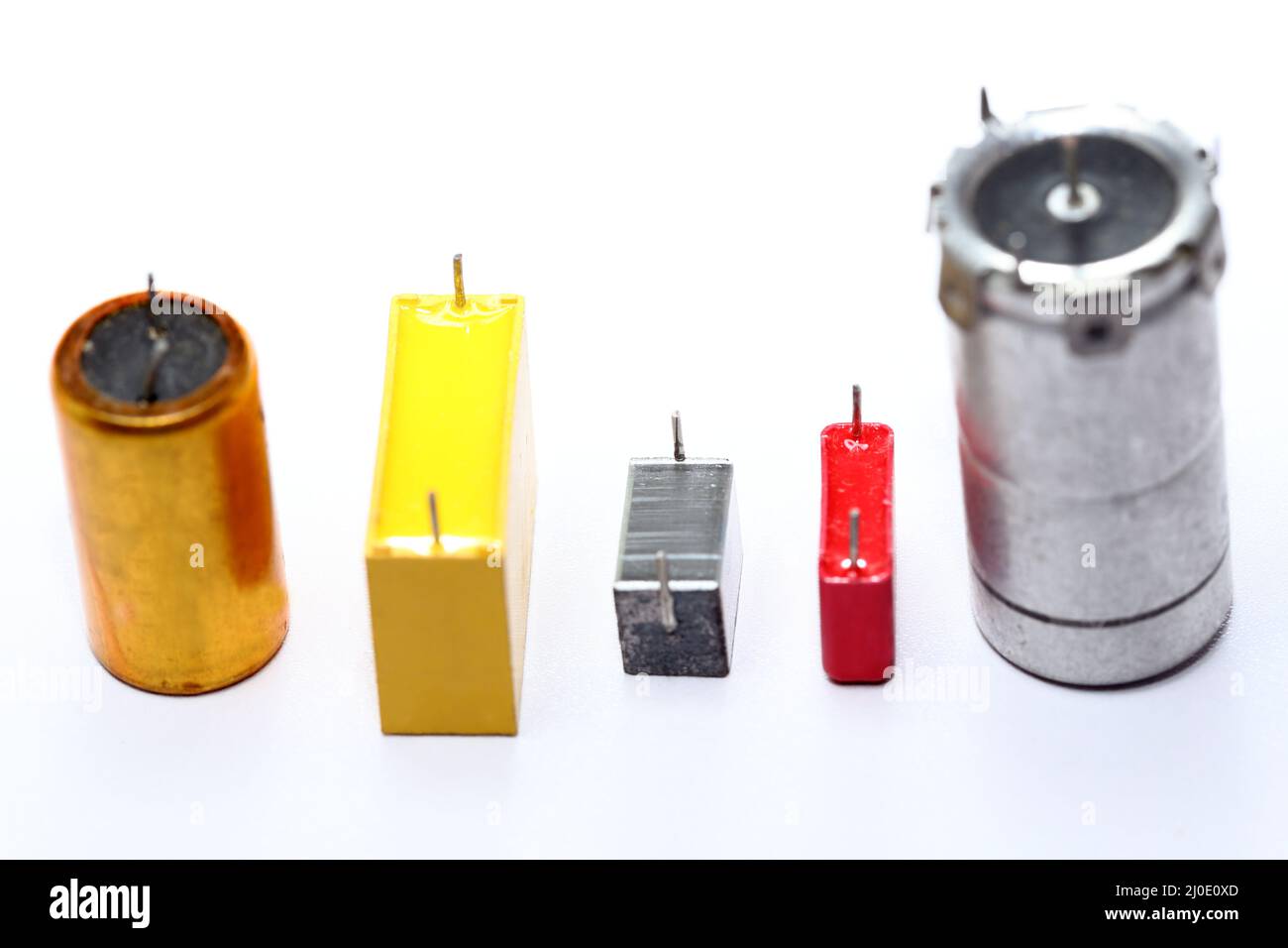 Capacitors hi-res stock photography and images - Alamy