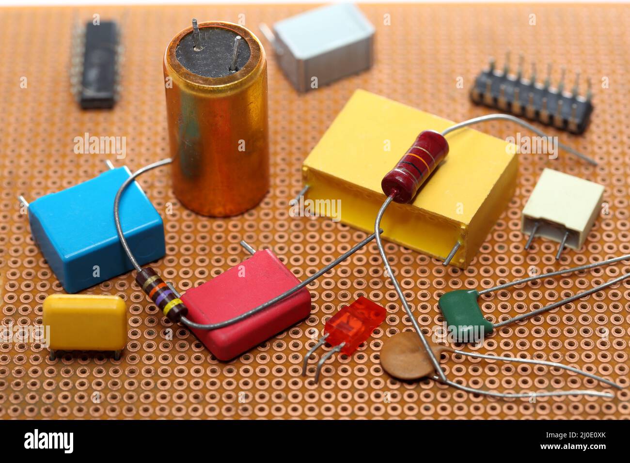 Electrical components hi-res stock photography and images - Alamy