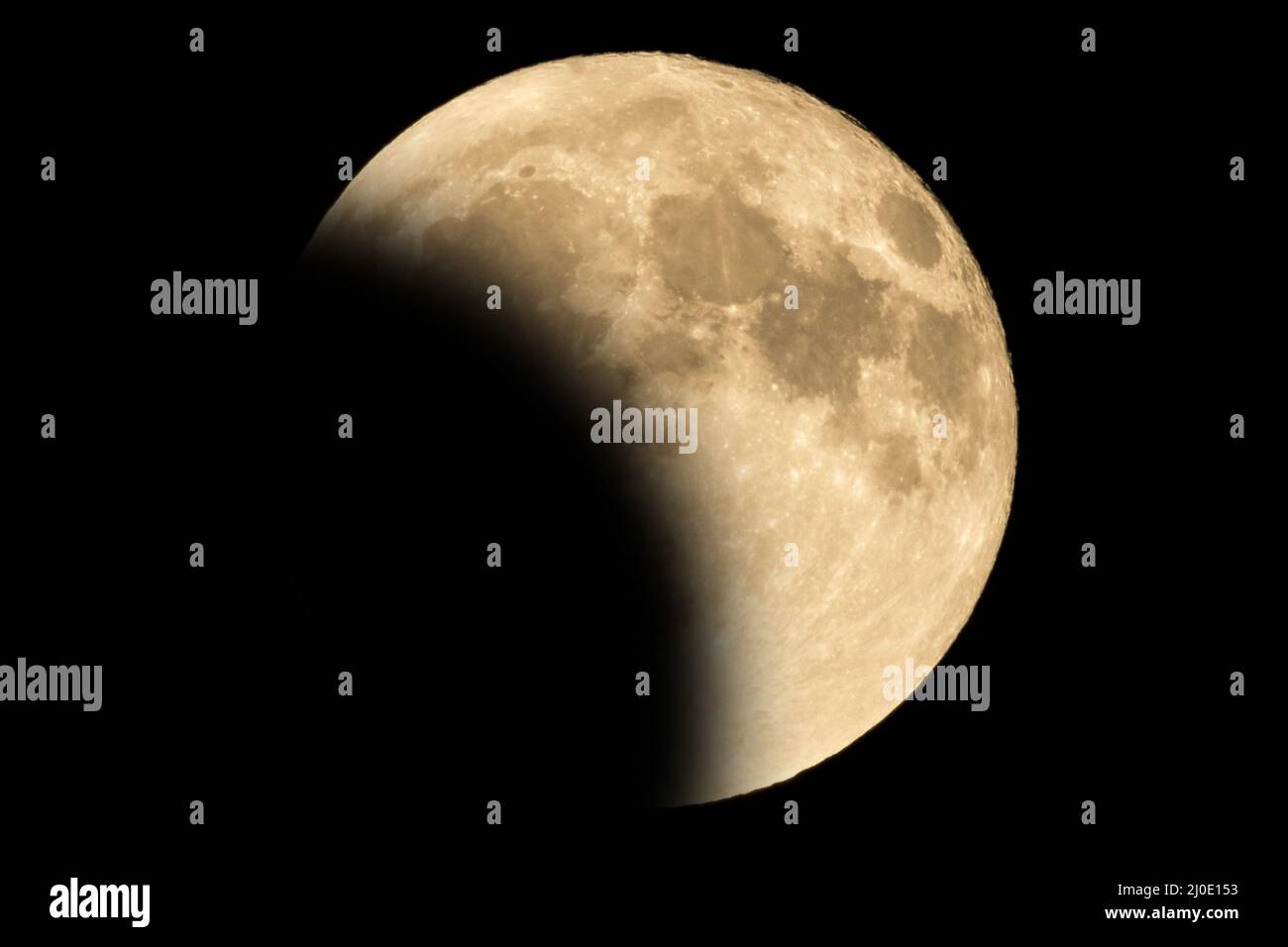 Lunar eclipse - Full Moon Luna Stock Photo - Alamy