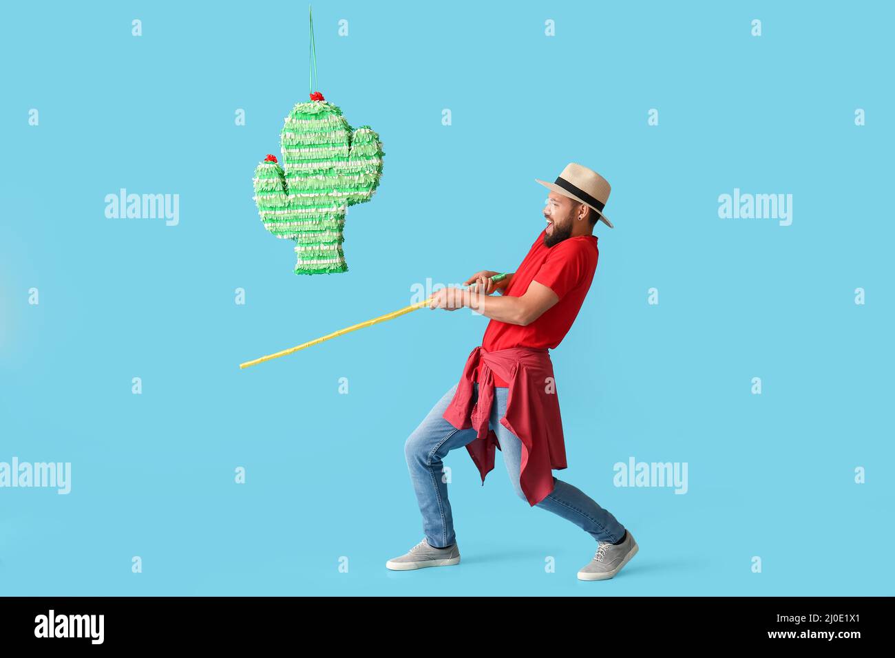 Pinata breaking hi-res stock photography and images - Alamy