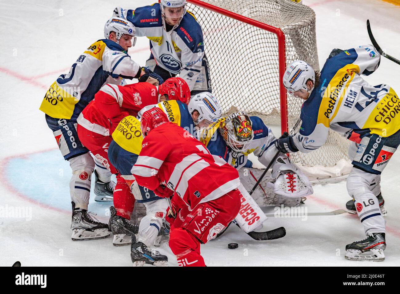 Lausanne, Vaudoise Arena, Switzerland. 18th Mar, 2022: Janne Juvonen ...
