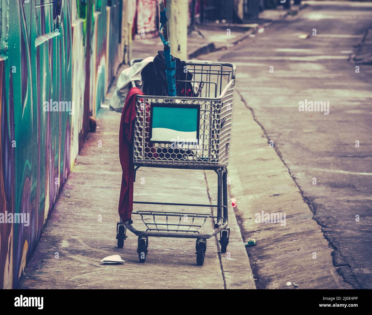 Rich people homeless hi-res stock photography and images - Alamy