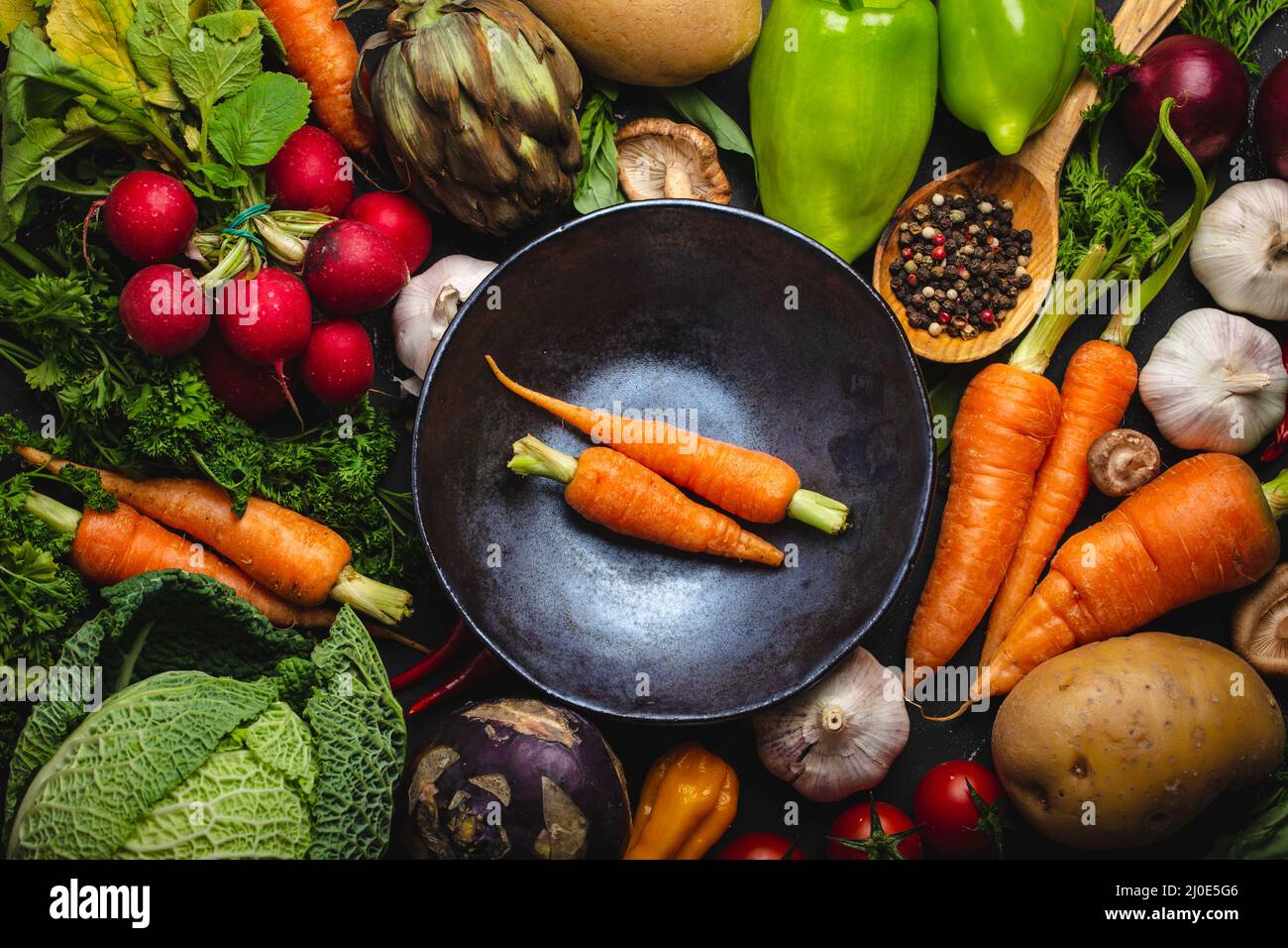 Fresh organic vegetables Stock Photo - Alamy