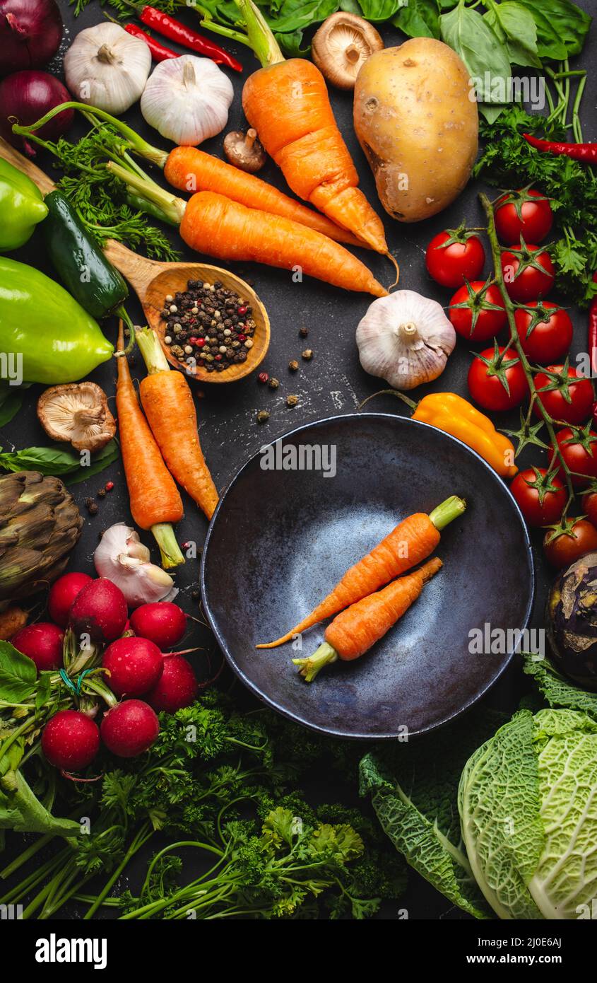 Fresh organic vegetables Stock Photo - Alamy