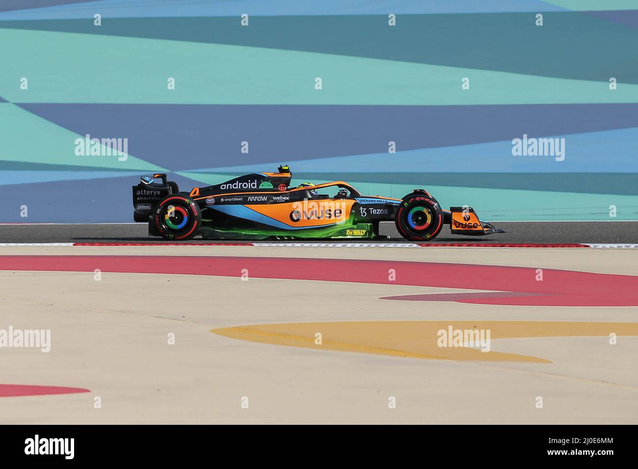 Google chrome wheel hi-res stock photography and images - Alamy