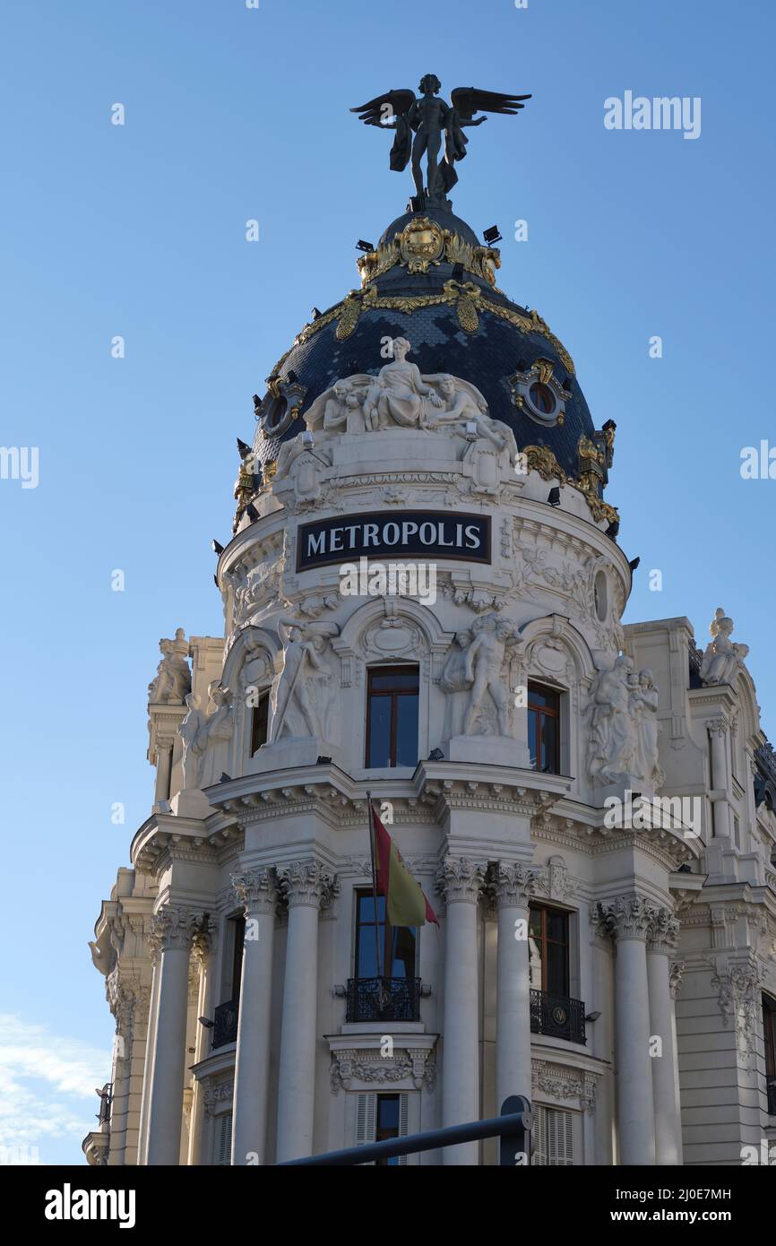 Close-up of Metropolis Building with the Winged Victory statue on the ...