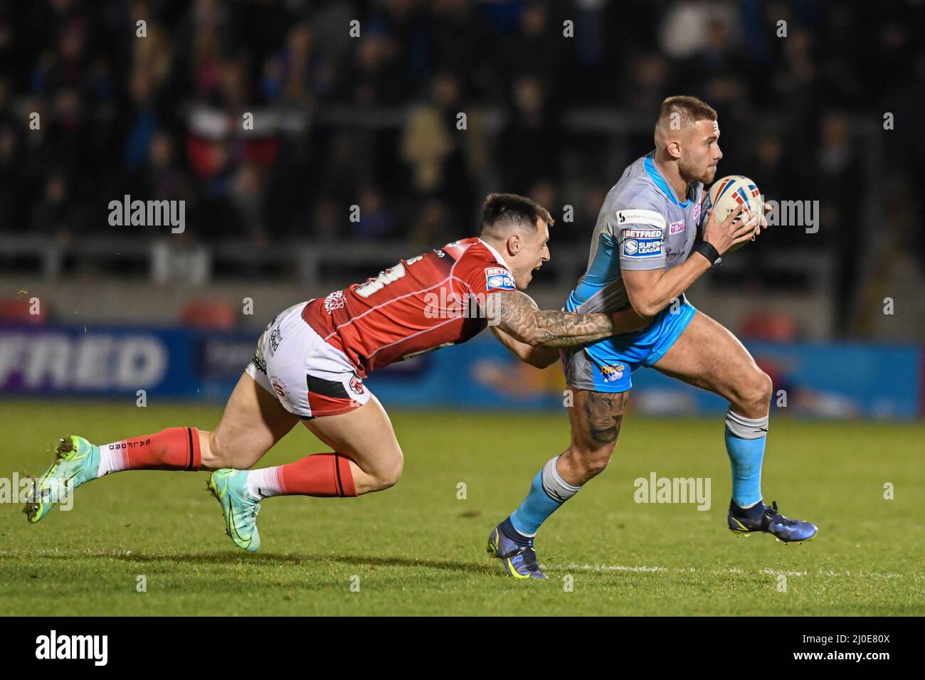 Deon cross hi-res stock photography and images - Alamy