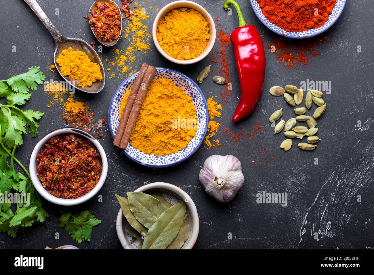 Indian cooking hi-res stock photography and images - Alamy