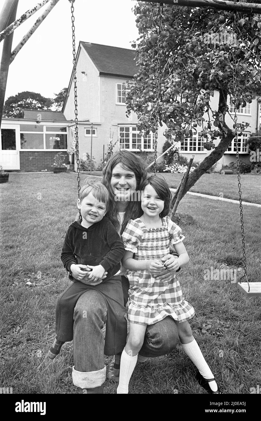 Ozzy osbourne black sabbath 1970s hi-res stock photography and images ...