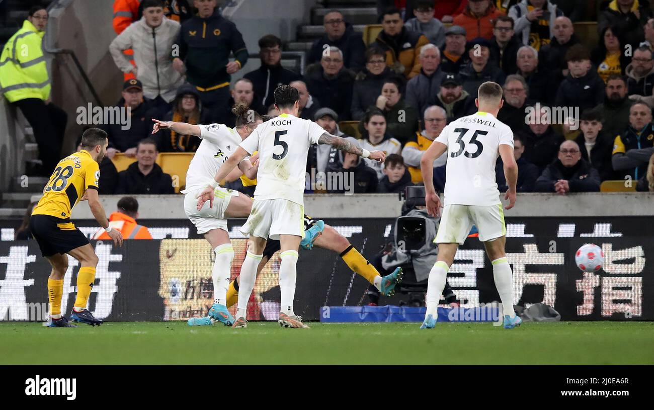 Luke ayling wolves leeds united hi-res stock photography and images - Alamy