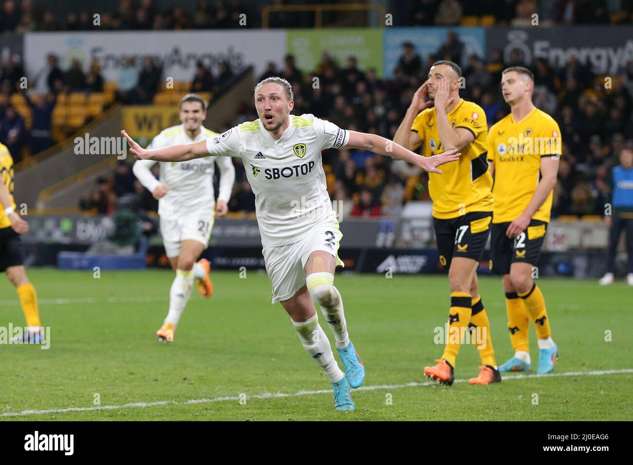 Luke ayling celebrates hi-res stock photography and images - Alamy