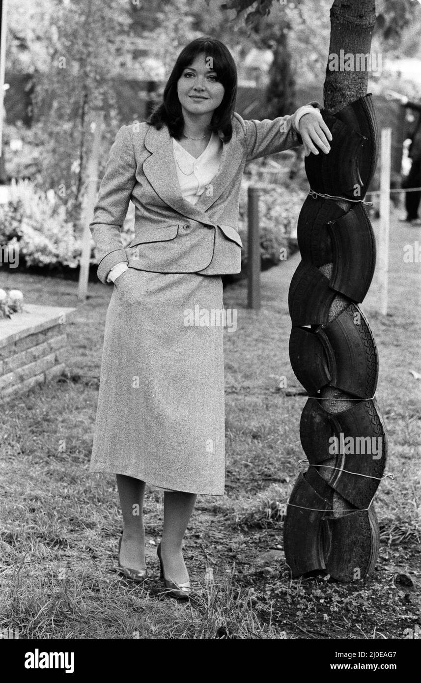 Newsreader Anna Ford at the Chelsea Flower Show. her. 21st May 1979 ...