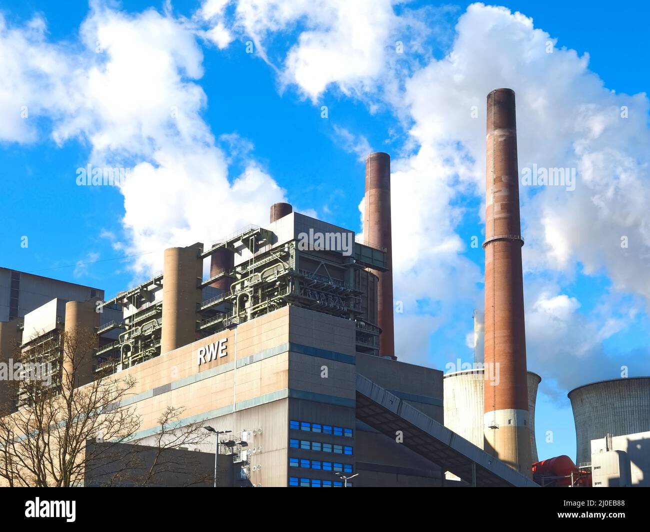 Modern brown coal power stations hi-res stock photography and images ...