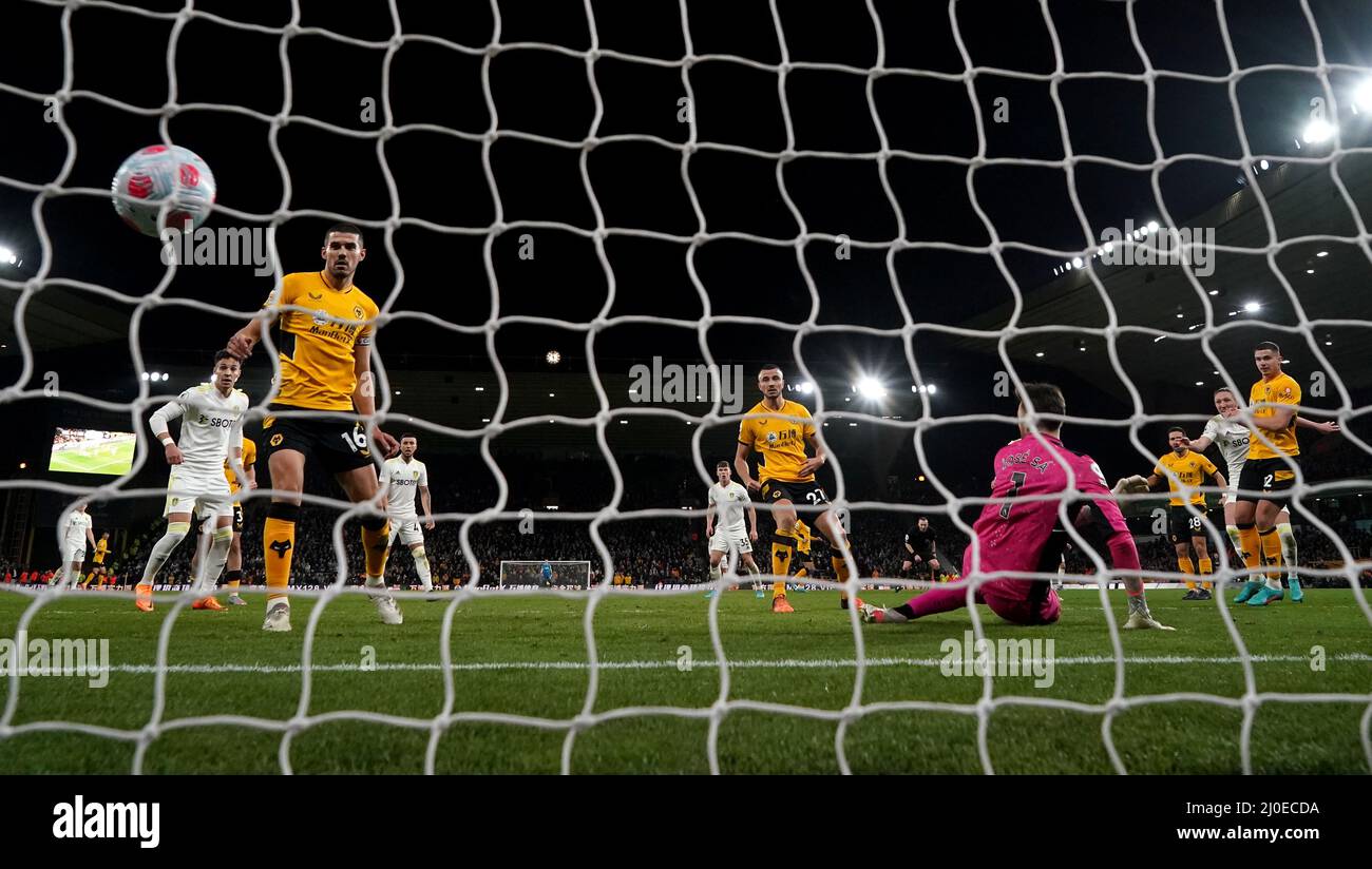 Ayling molineux hi-res stock photography and images - Alamy