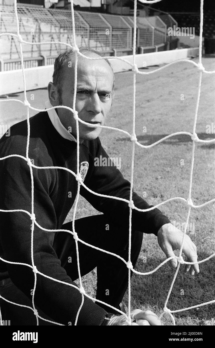 Ron saunders hi-res stock photography and images - Alamy
