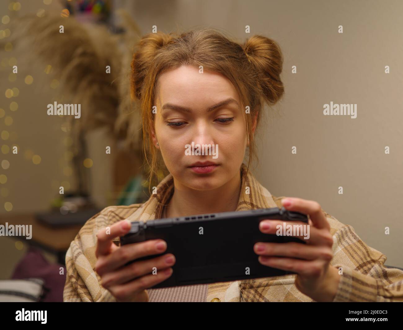 Sharing gaming hi-res stock photography and images - Alamy