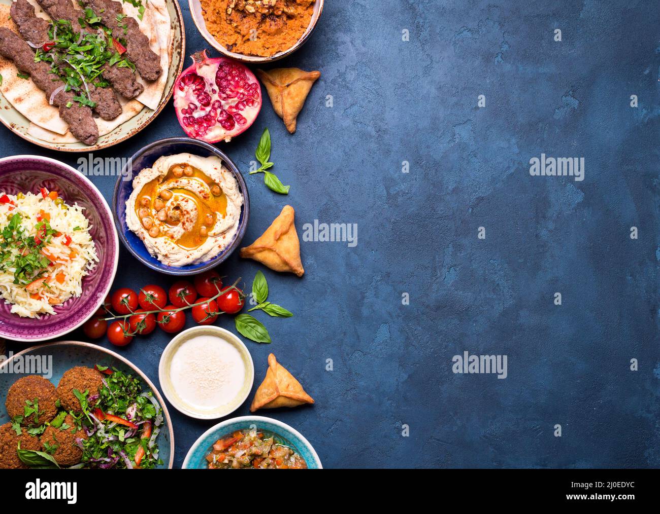 Yemeni dishes hi-res stock photography and images - Alamy