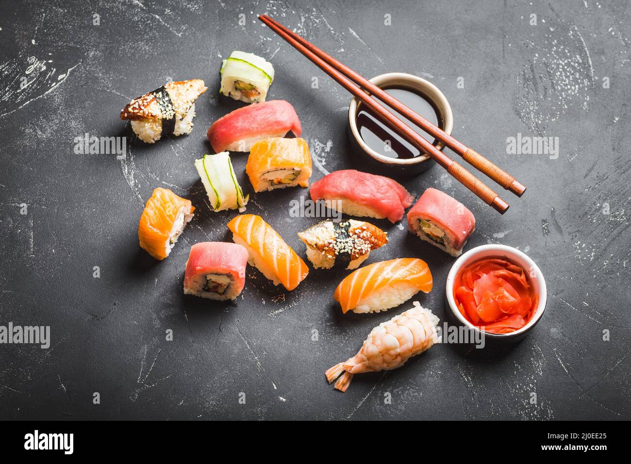 Mixed Japanese sushi set Stock Photo - Alamy