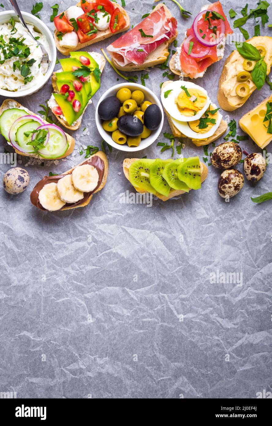 Making cheese tomato sandwiches hi-res stock photography and images - Alamy