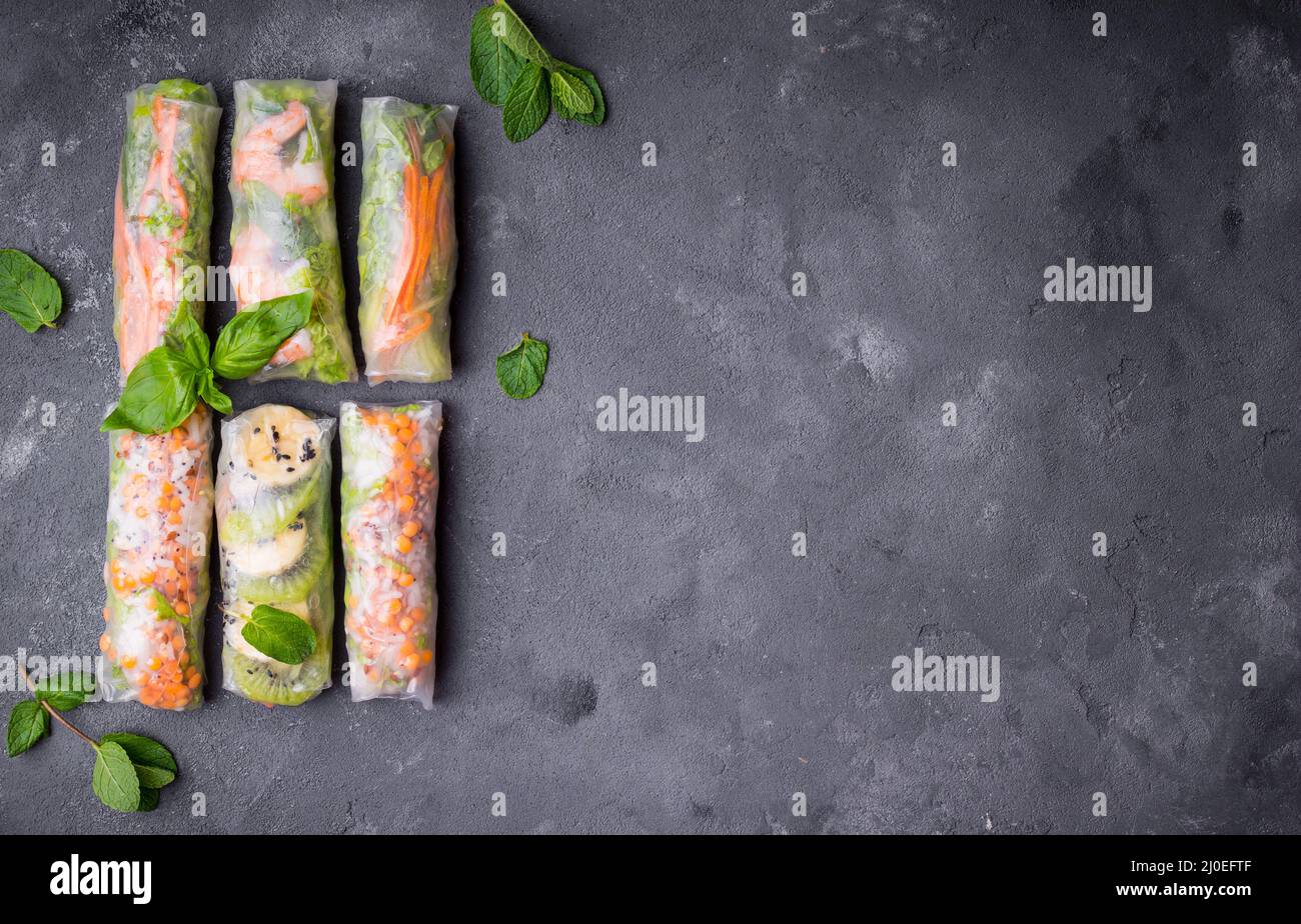Malaysian spring rolls hi-res stock photography and images - Alamy