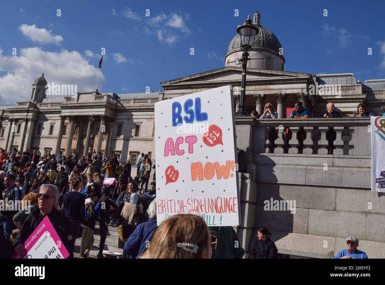 London, UK, 18th March 2022. Thousands of people gathered in Trafalgar ...