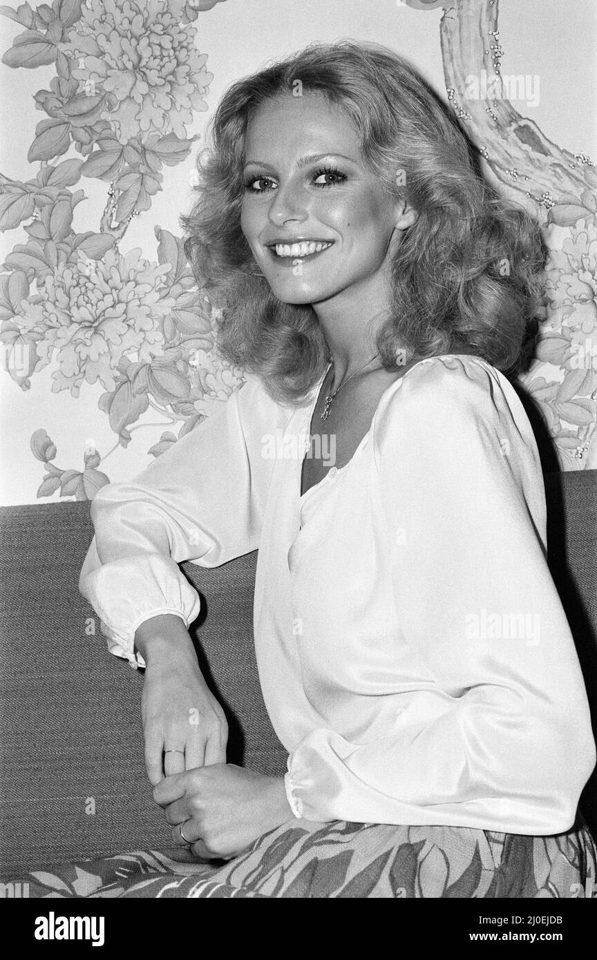 Cheryl ladd charlie's angels hi-res stock photography and images - Alamy