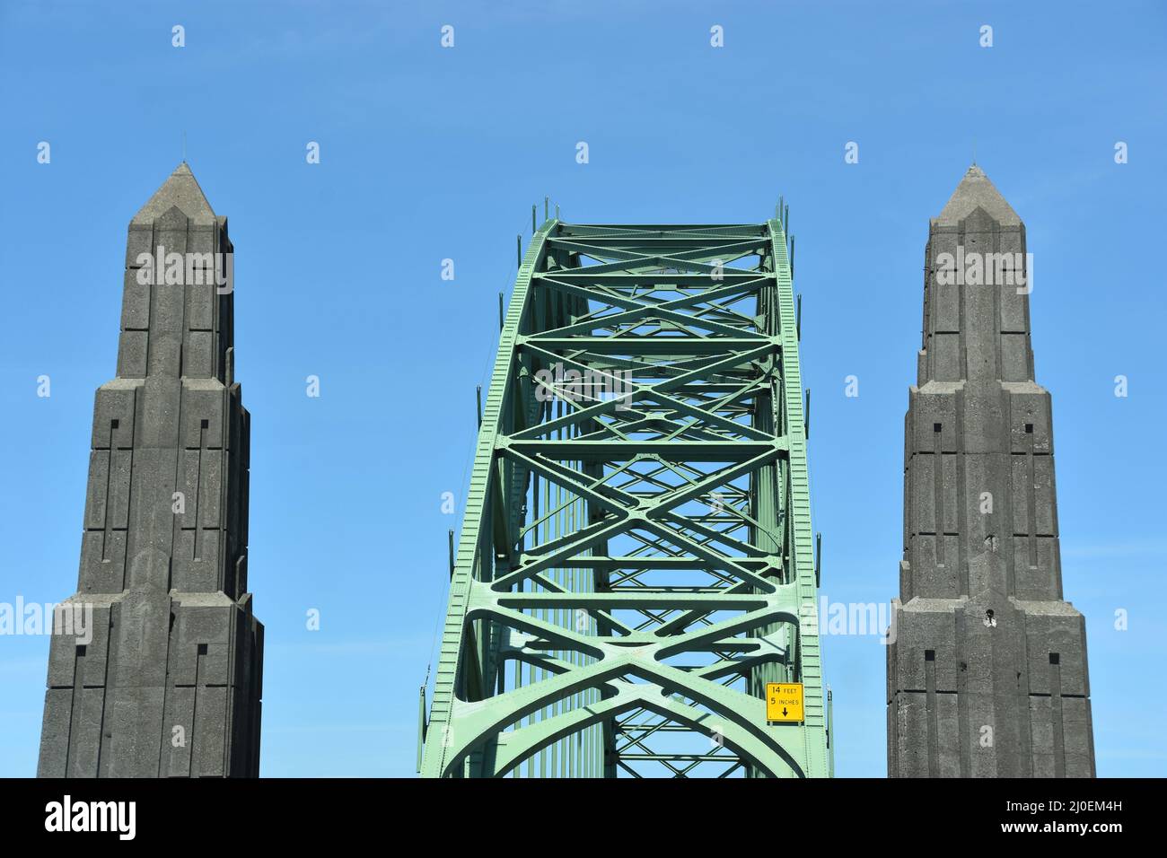 North west bay river bridge hi-res stock photography and images - Alamy