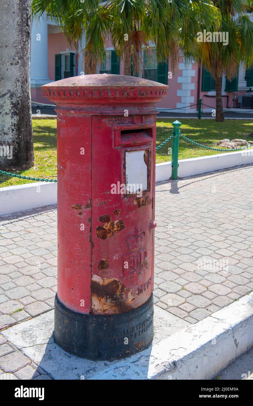 British Royal Mail Post Box ER II Elizabeth II on Bay Street in ...