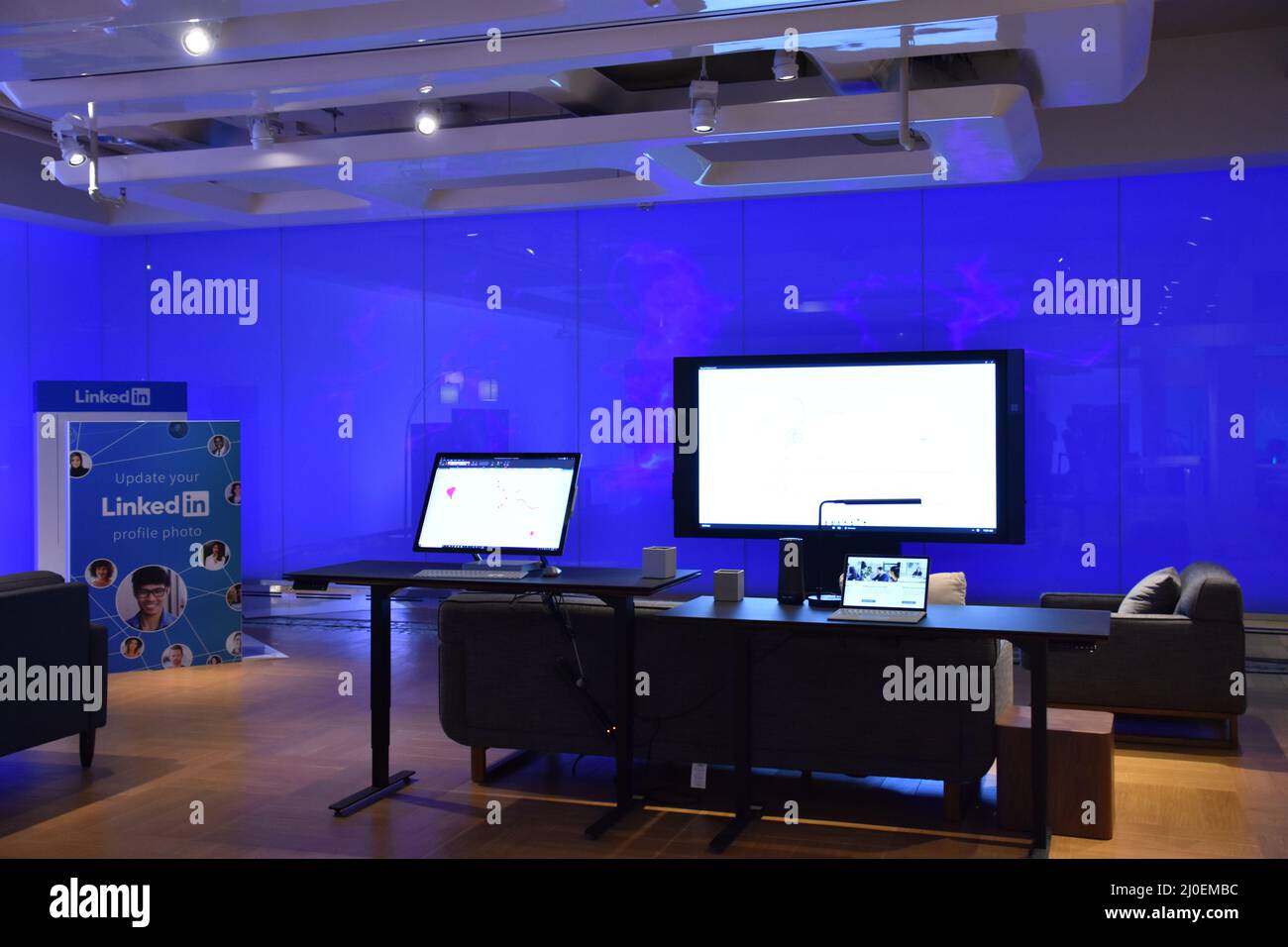 Microsoft Visitor Center at the Headquarters in Redmond, Washington ...