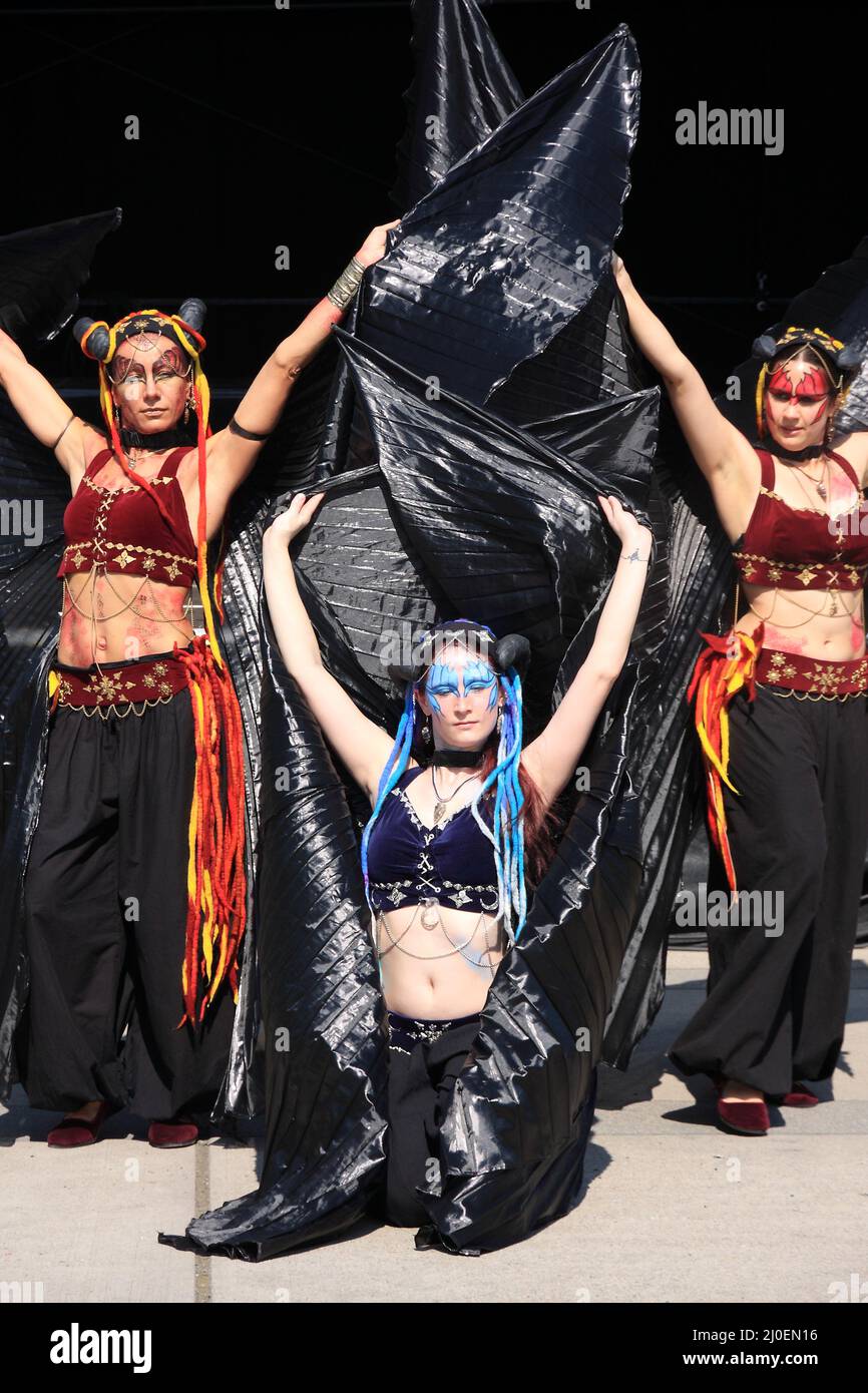 Drei taenzerinnen hi-res stock photography and images - Alamy