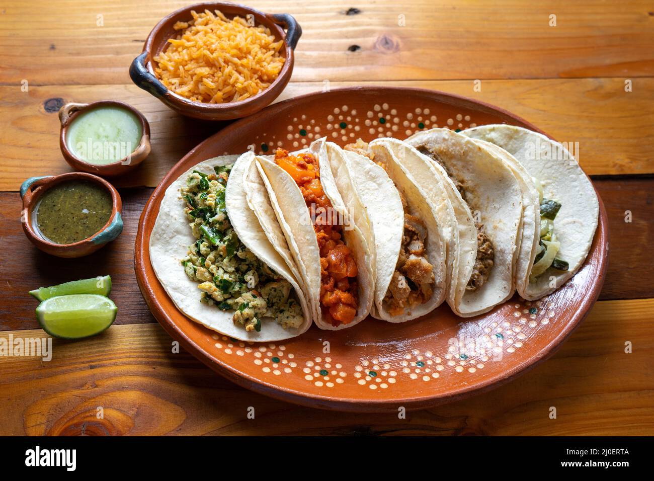 Guisados hi-res stock photography and images - Alamy