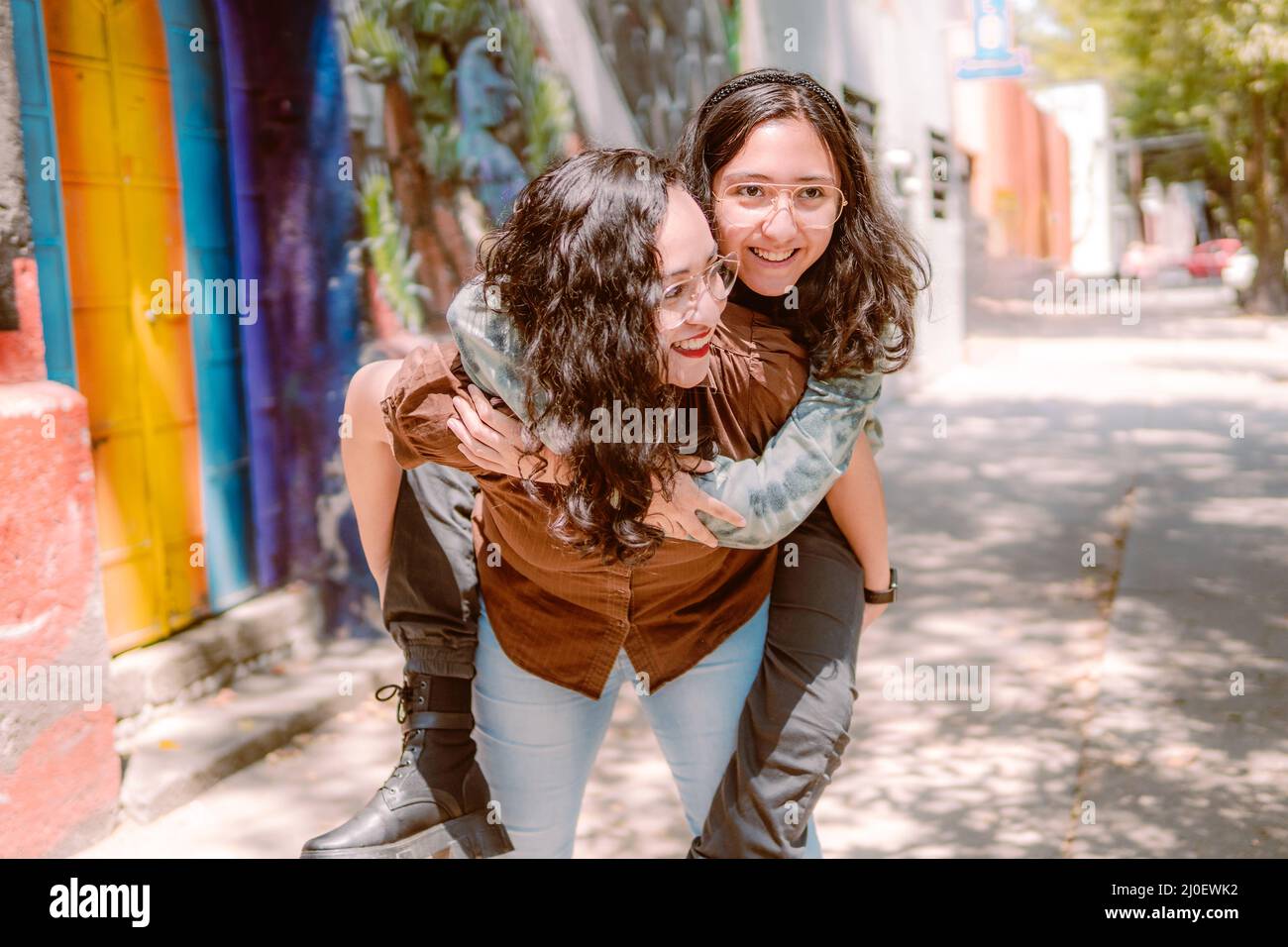 The little friend hi-res stock photography and images - Alamy