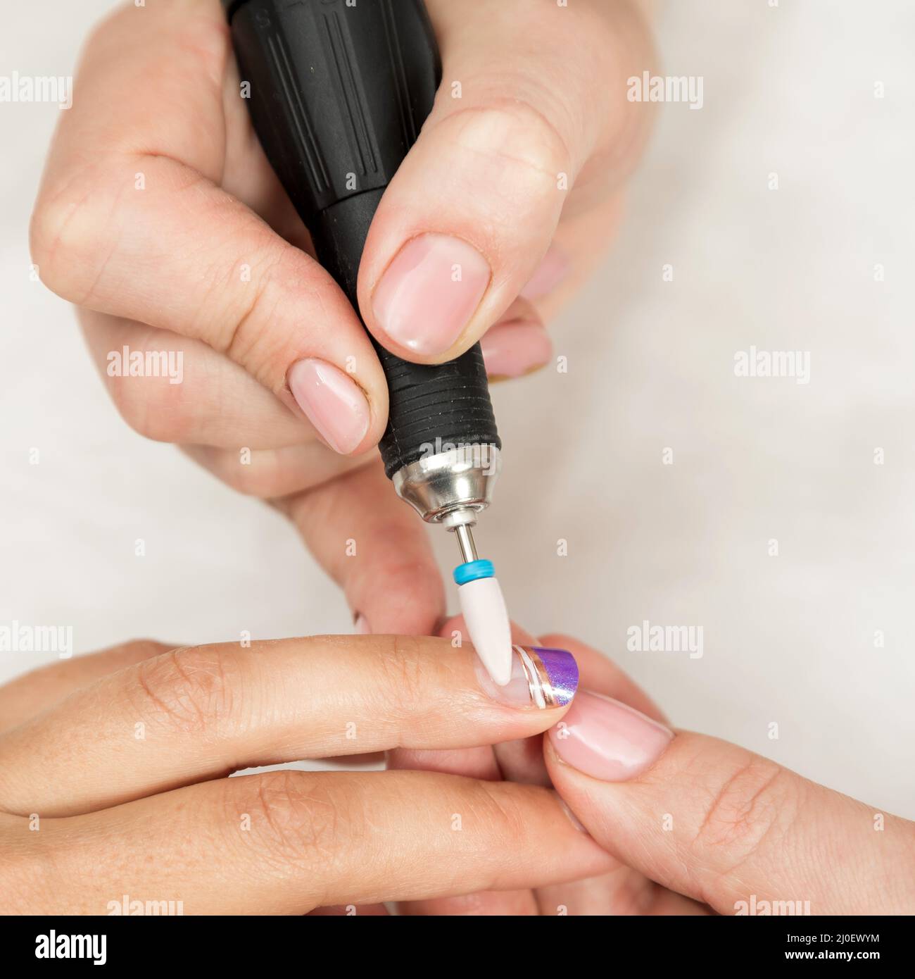 Mechanical hand hi-res stock photography and images - Alamy