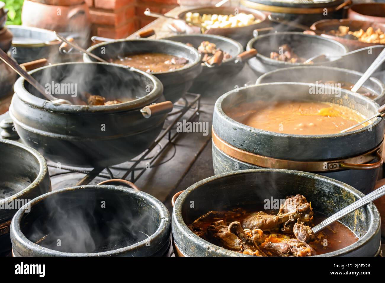 Clay pots in furnace hi-res stock photography and images - Alamy
