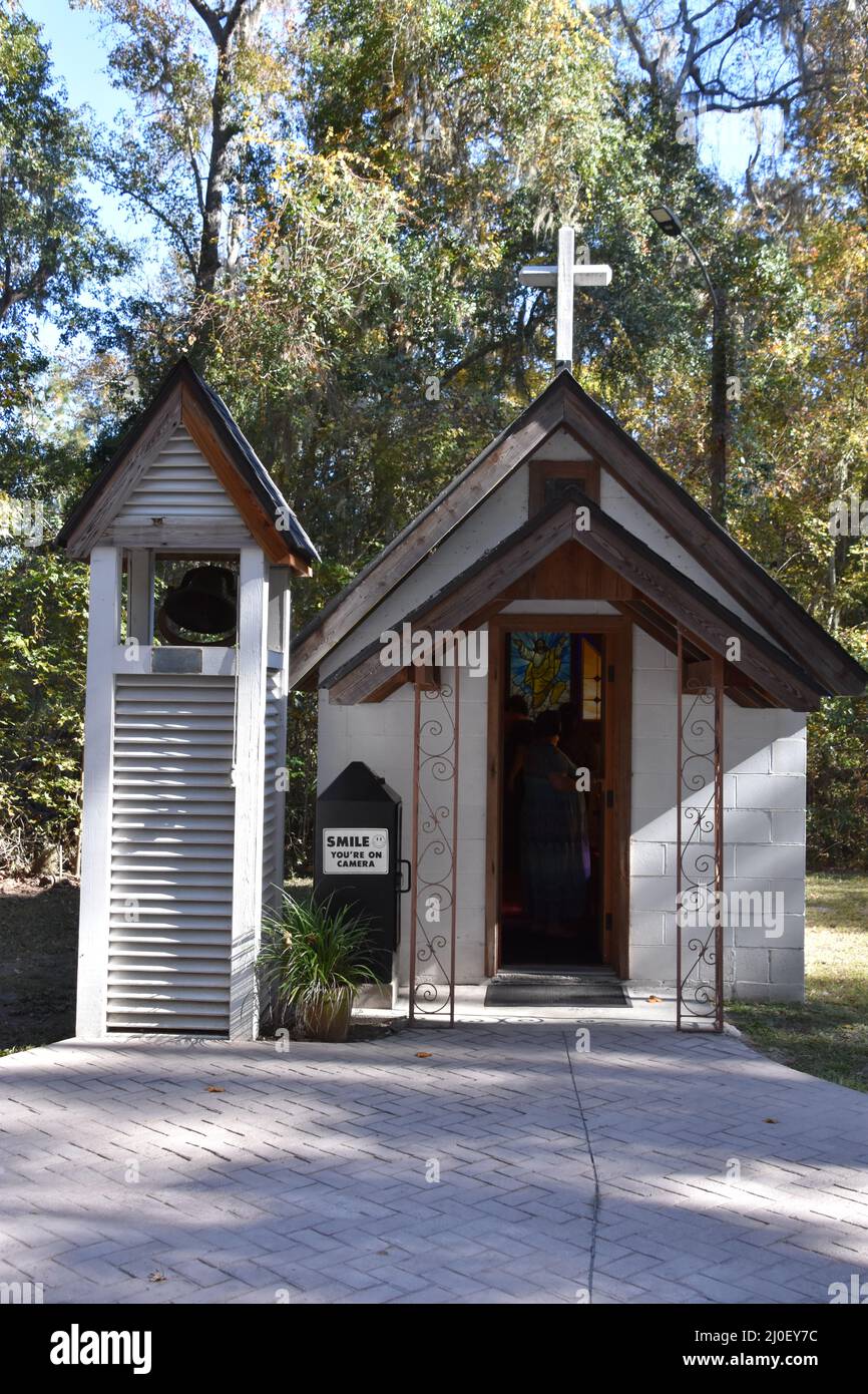 The Smallest Church in America (Memory Park Christ Chapel) in Townsend ...