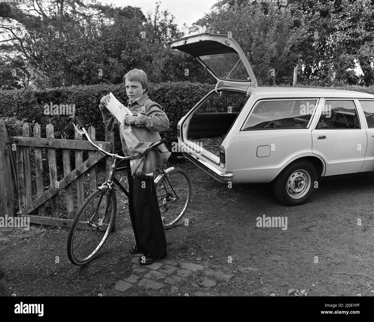 Reconstruction of the murder of Carl Bridgewater at Yew Tree Farm near ...